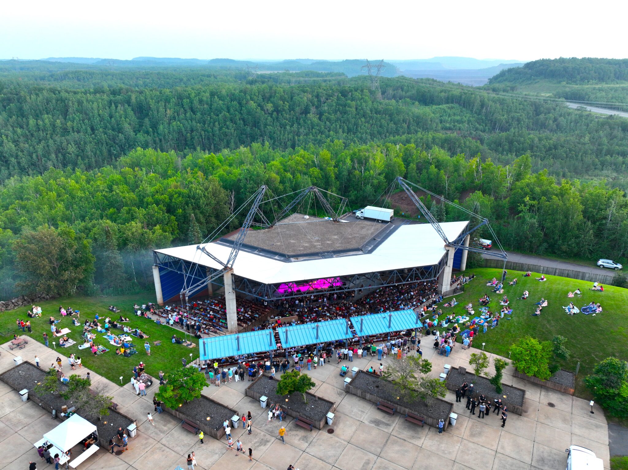 Live Events & Entertainment | Amphitheater at Minnesota Discovery Center