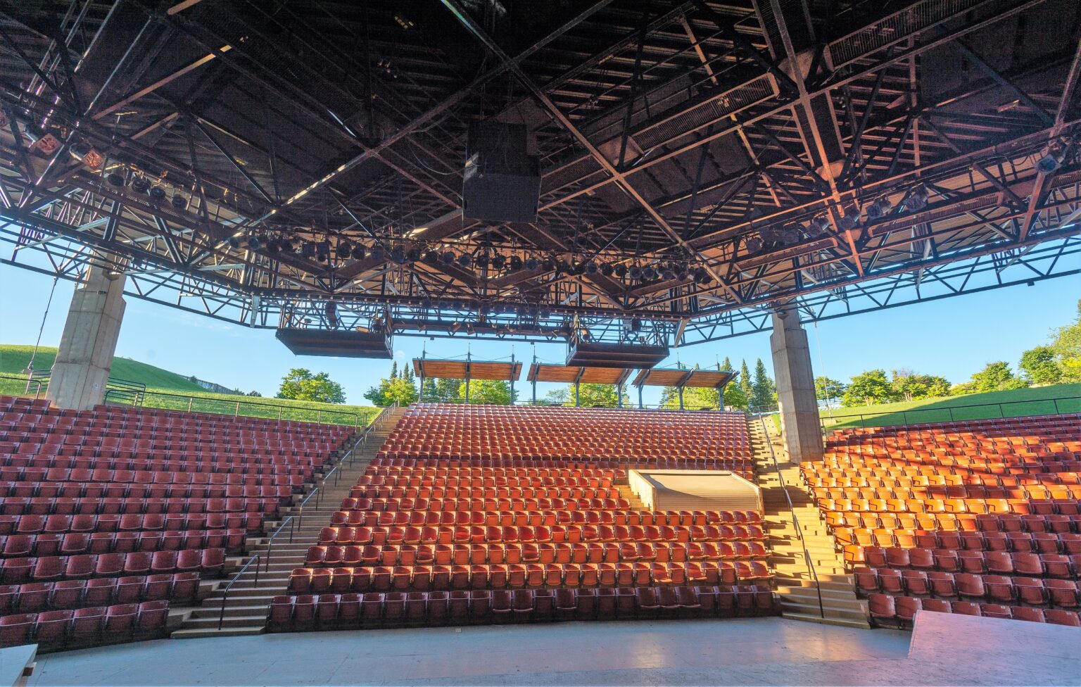 Live Events & Entertainment | Amphitheater at Minnesota Discovery Center